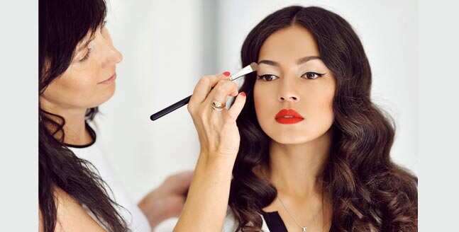 Bizarre beauty trends that work | Femina.in