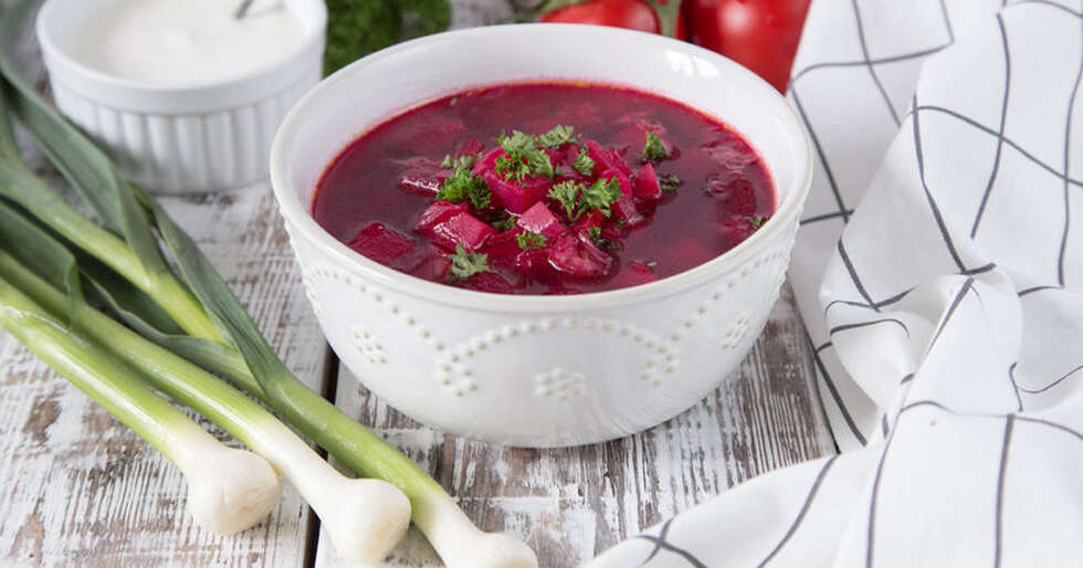 How to make borscht soup from Russia | Femina.in