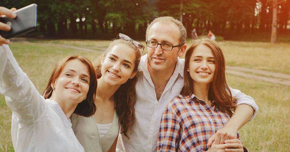 Stay friends with your grown-up kids | Femina.in