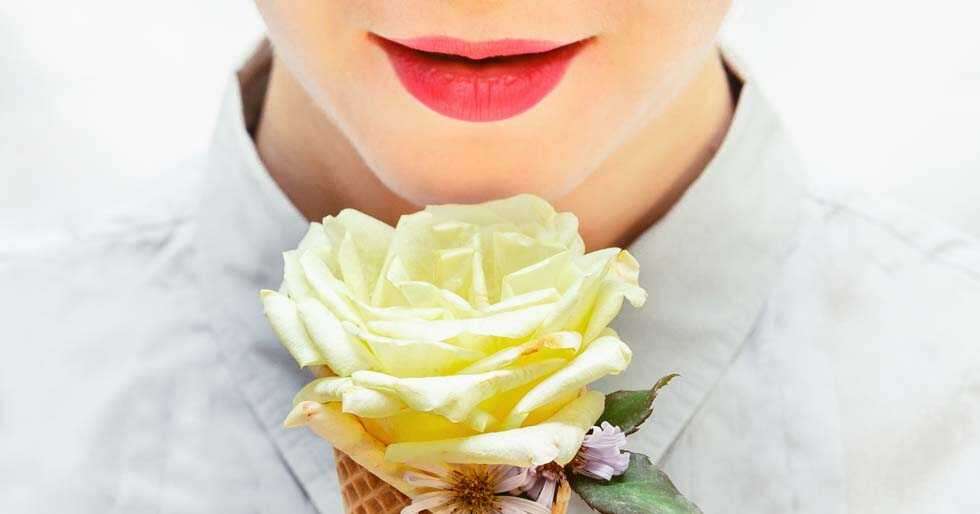The health benefits of edible flowers for wellness | Femina.in
