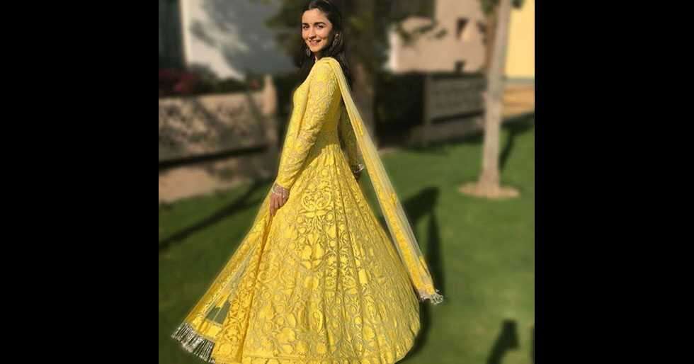 Alia Bhatt in ethnic wear outfits | Femina.in