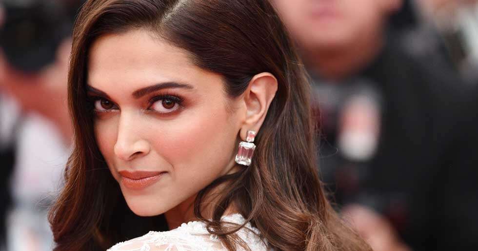 Deepika channels some of the best looks | Femina.in
