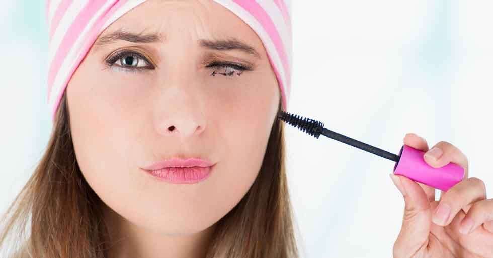 5 quick-fixes for makeup mishaps | Femina.in