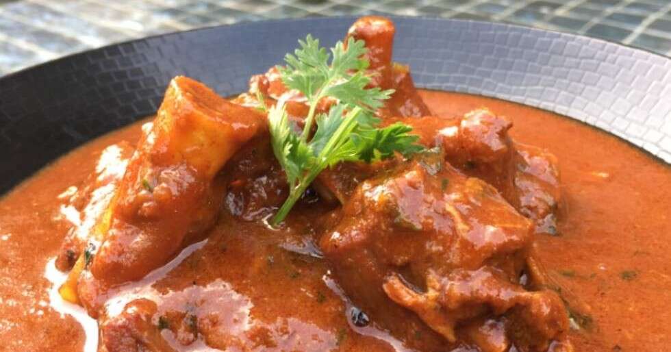 Easy dinner recipe: Nashila dhungar laal maas | Femina.in