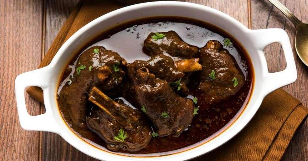 Easy Dinner Recipe: Saoji Mutton | Femina.in