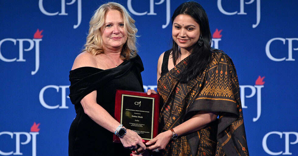 Journalist Neha Dixit receives 2019 International Press Freedom Award ...