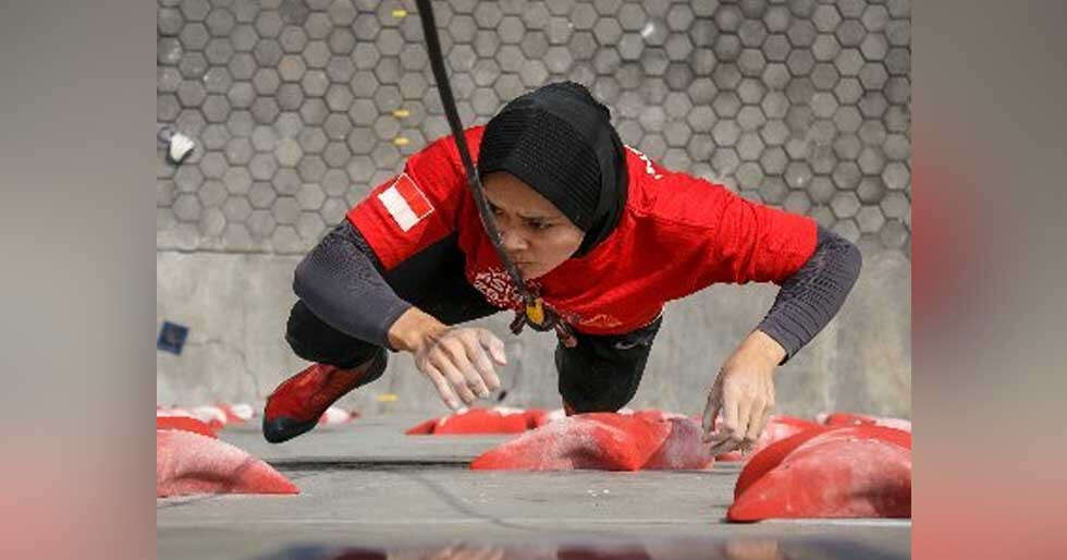 Indonesian speed climber shatters world record | Femina.in