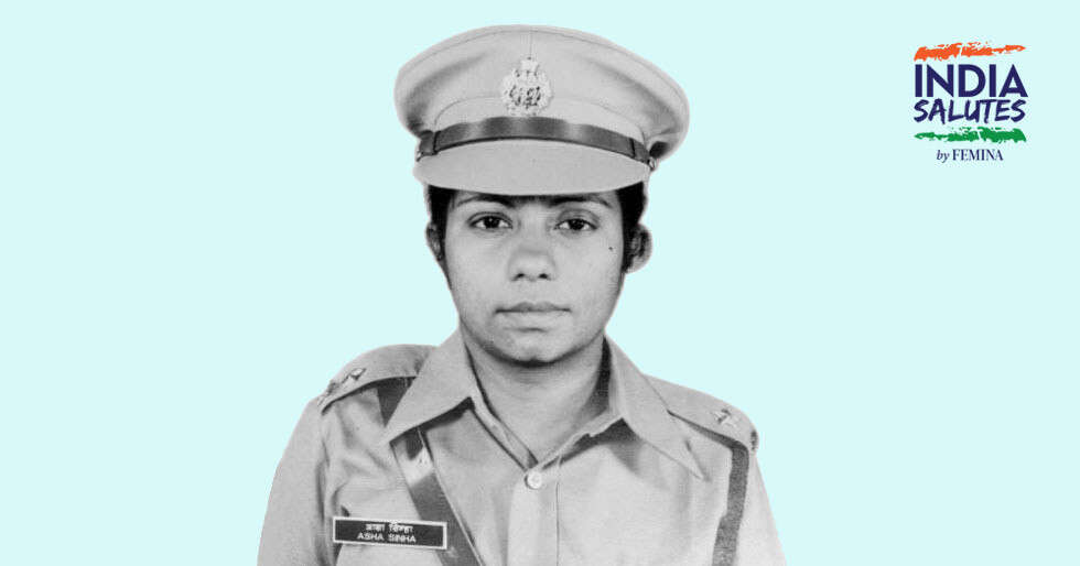 Meet Asha Sinha, India’s First Woman Commandant For Paramilitary Forces ...