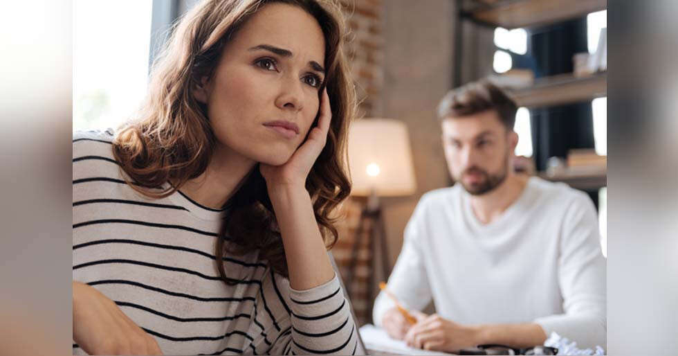 How To Stop Feeling Trapped In Your Relationship | Femina.in
