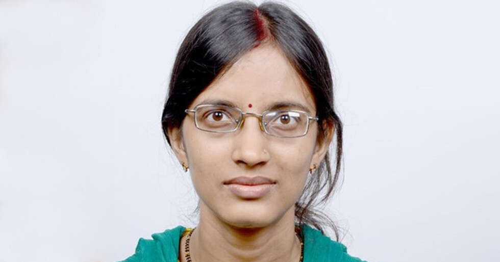 Prof Neena Gupta receives Ramanujan Prize for Young Mathematicians ...