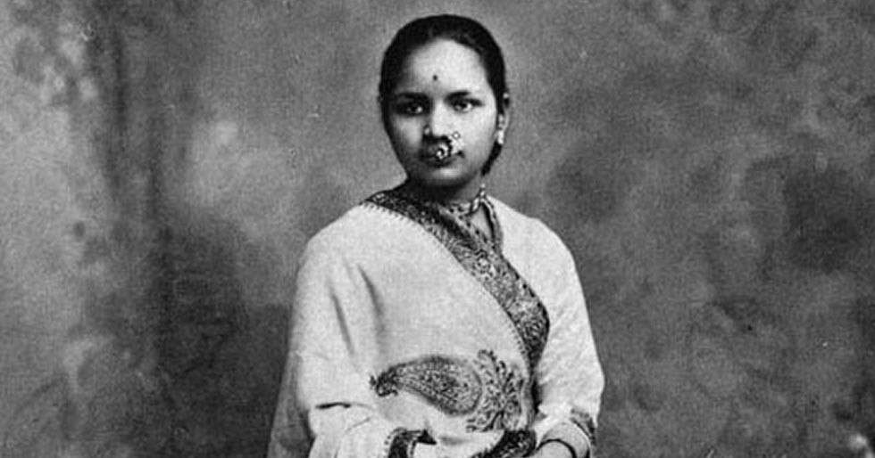 India’s First Female Dr Anandibai Joshi | Femina.in