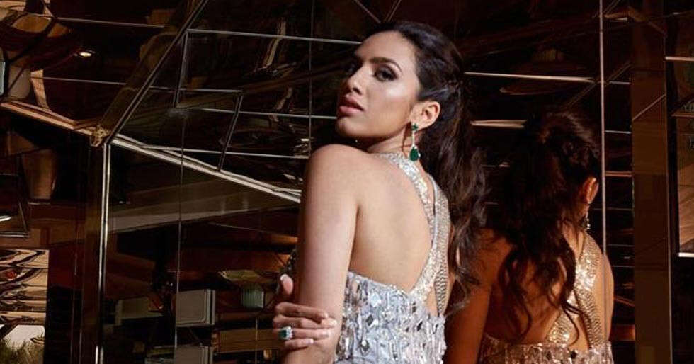 Singer Raveena Mehta Brings Western And Indian Sensibilities To Her ...