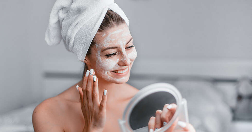 How To Do A Full Face Clean Up At Home | Femina.in