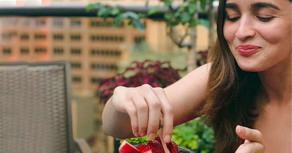 8 Rules To Follow While Eating Fruits