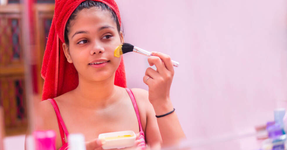 Ultimate DIY Besan Face Packs For All Skin Types | Femina.in