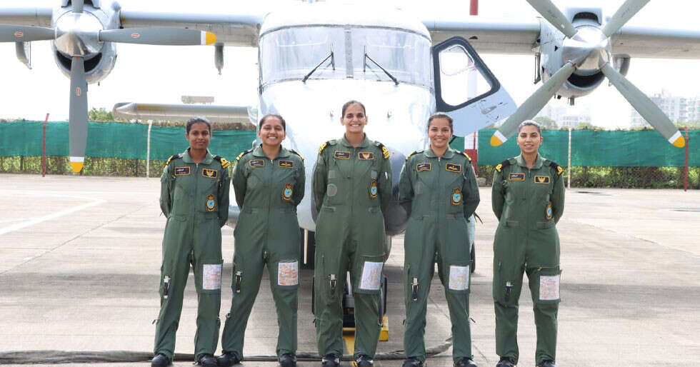 Navy’s All-Women Aircrew Creates History With Surveillance Mission ...