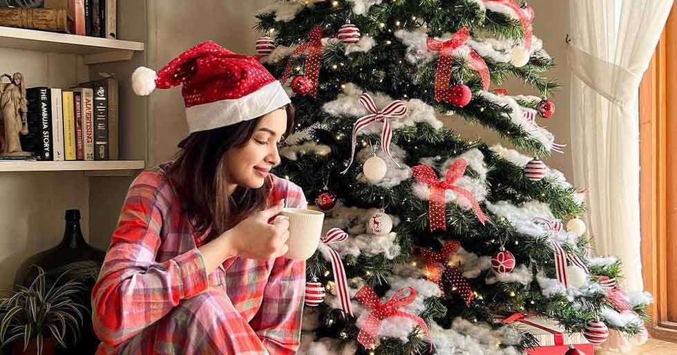 B-Town Gets Christmassy