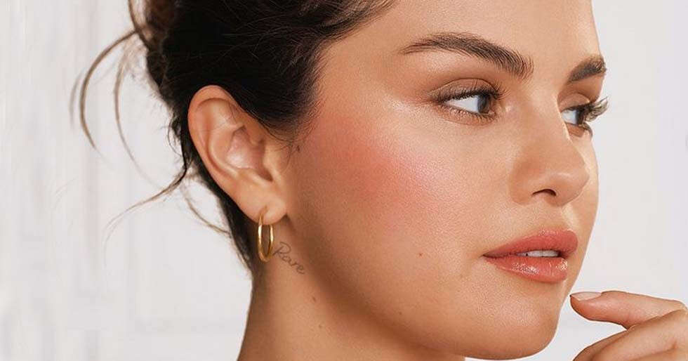 6 Best Powder Blushes To Snag If You Love Flushed Cheeks | Femina.in