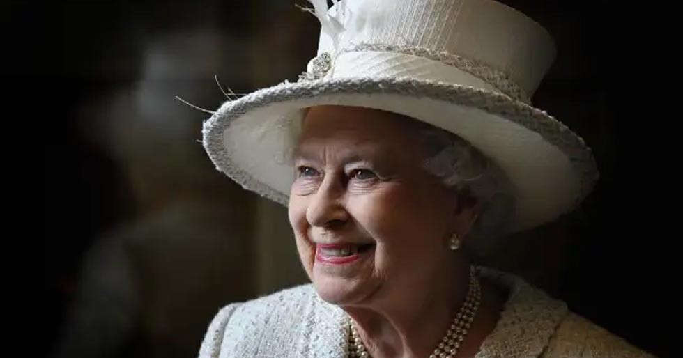 Looking At Queen Elizabeth II’s Royal Life Through Family Pictures ...