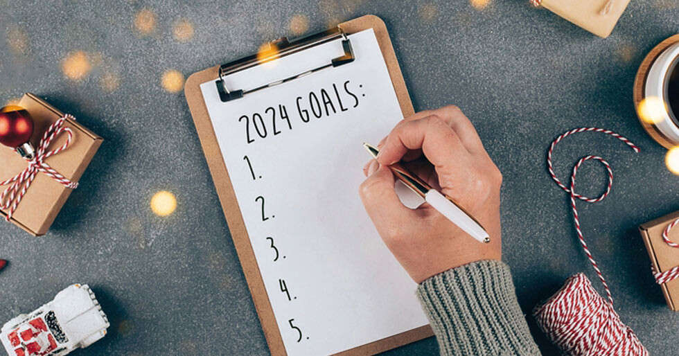 60 Best New Year's Resolutions for a Better You In 2024 | Femina.in