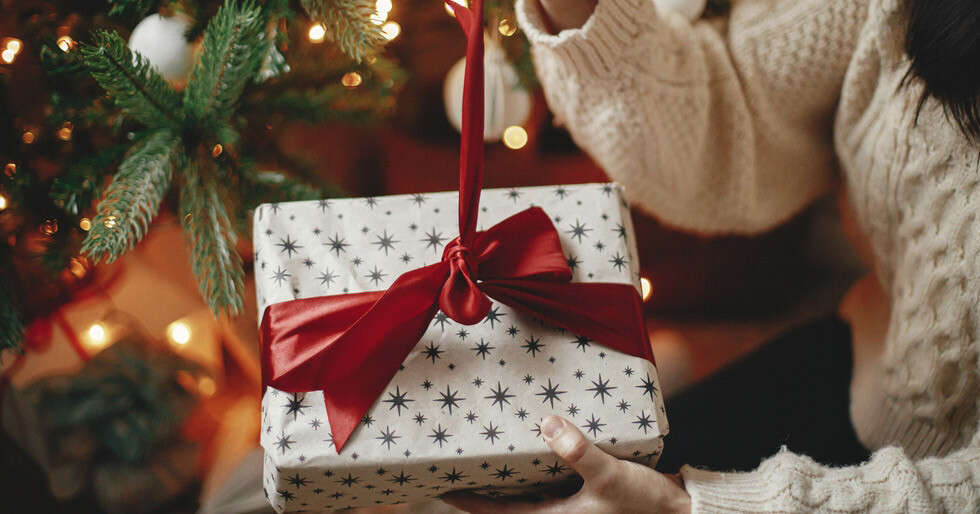 35 Best Secret Santa Gift Ideas For Christmas 2023 | Femina.in