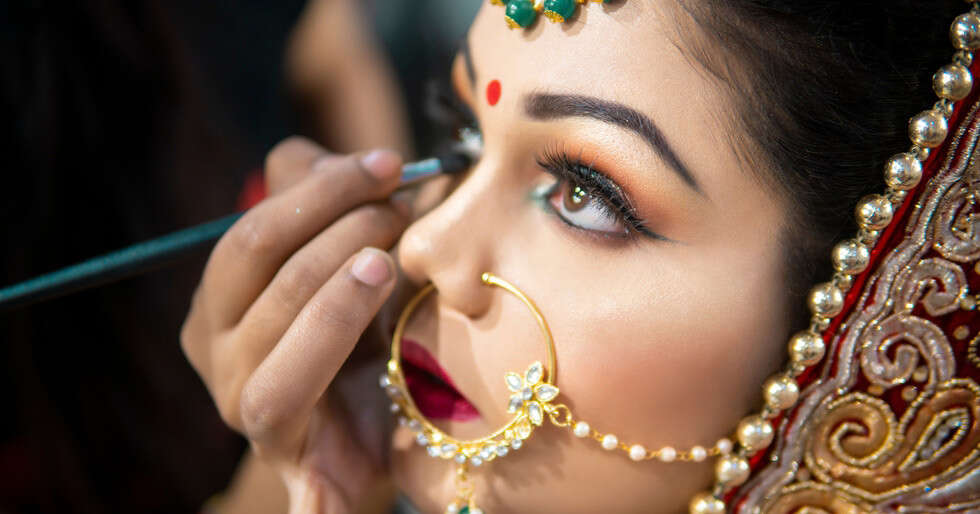 These Tips Will Help You Choose The Perfect Bridal Makeup Package ...