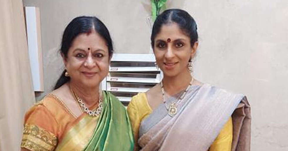 #MothersDaySpecial: Dr Priya Selvaraj Bonds With Mom Over Summer ...