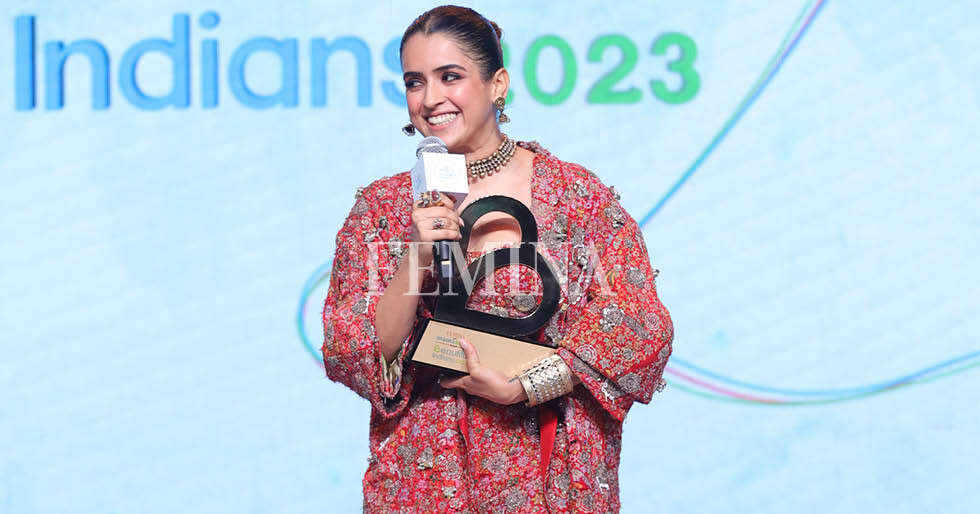 FMBI S2: Sanya Malhotra Wins The Promising Performer At Beautiful ...