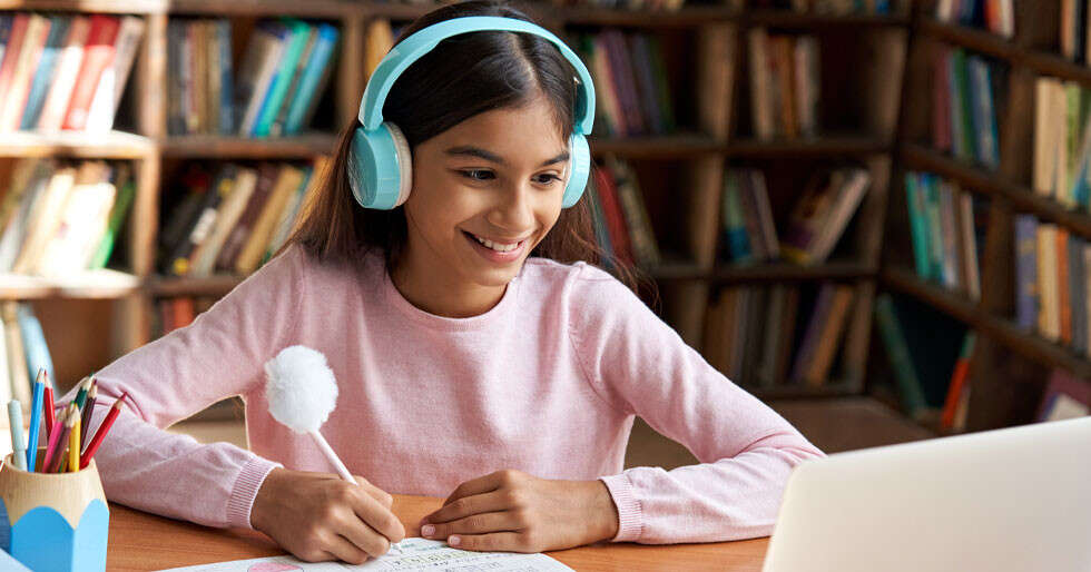 A Practical Guide For Encouraging Healthy Screen Time Habits For ...