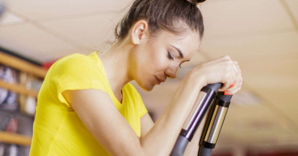 5 Symptoms Of Exercising Too Much You Need To Watch Out For