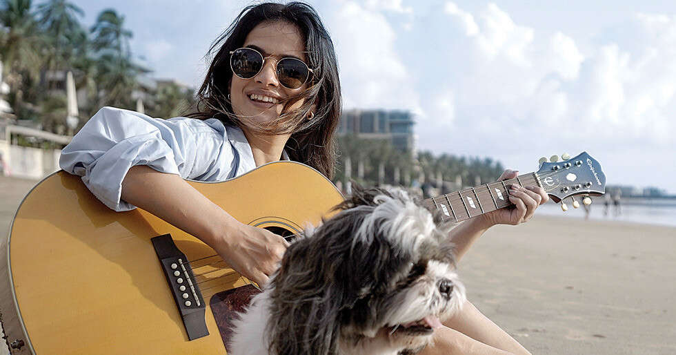 The Chronicles Of Joy: Jasleen Kaur Royal, Singer, Songwriter ...