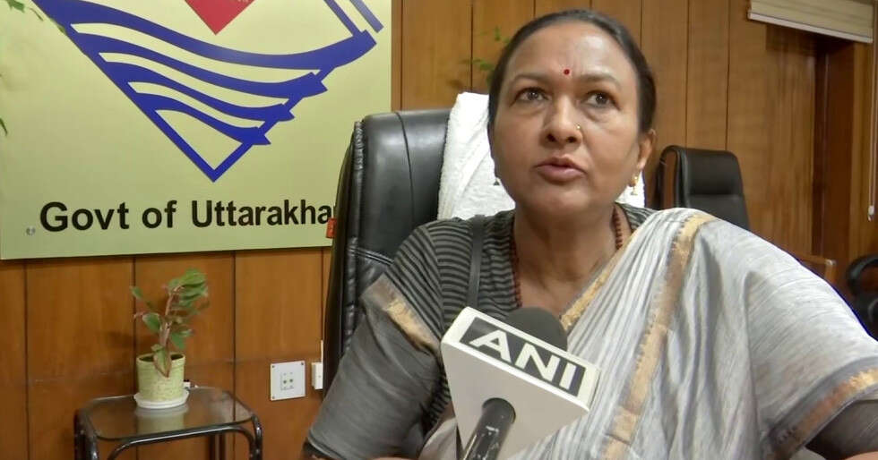 IAS Radha Raturi Is The First Woman Chief Secretary Of Uttarakhand ...