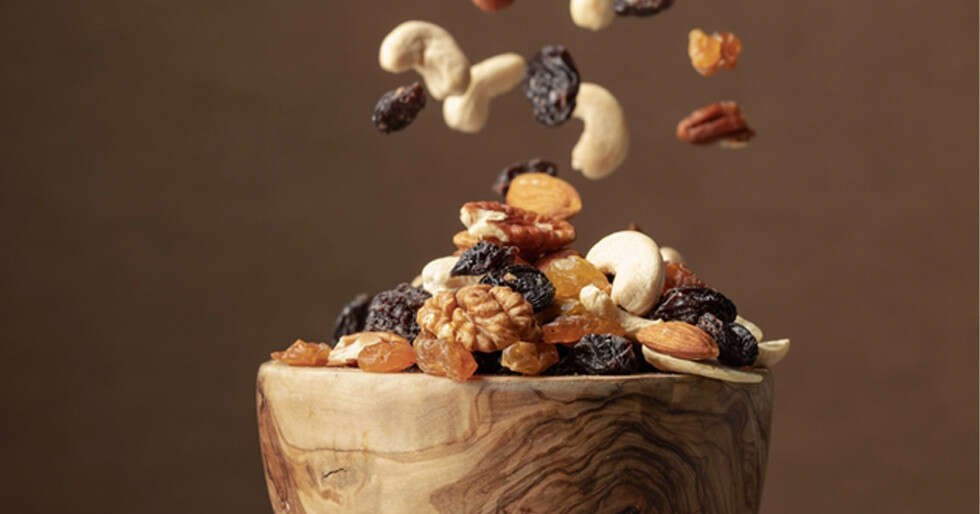 7 Healthy Breakfast Nuts To Eat For Weight Loss