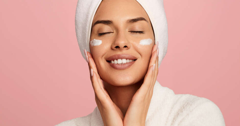 7 Easy Steps To Get Glowing Skin This Monsoon