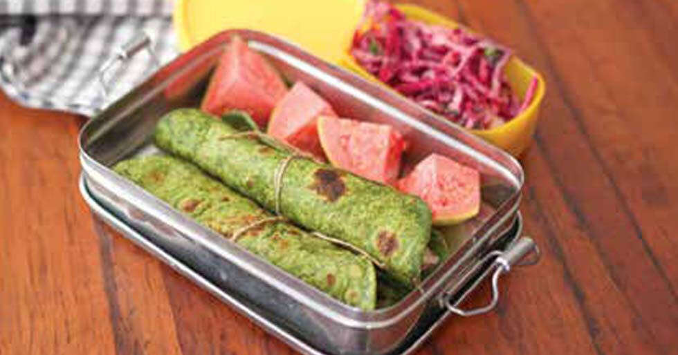 Archana Doshi’s Lunch-To-Go Recipes: Palak Paneer Roll | Femina.in