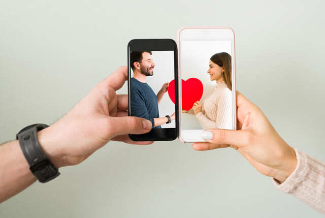 The Art Of Flirting! Texting Tips To Impress Your Bae | Femina.in