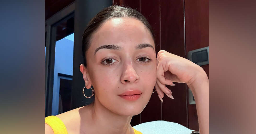 7 Remedies to Treat Small White Bumps on Your Face