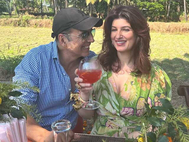 Akshay Kumar and Twinkle Khanna's Heartfelt Quotes About Each Other ... Akshay Kumar and Twinkle Khanna's Heartfelt Quotes About Each Other ...