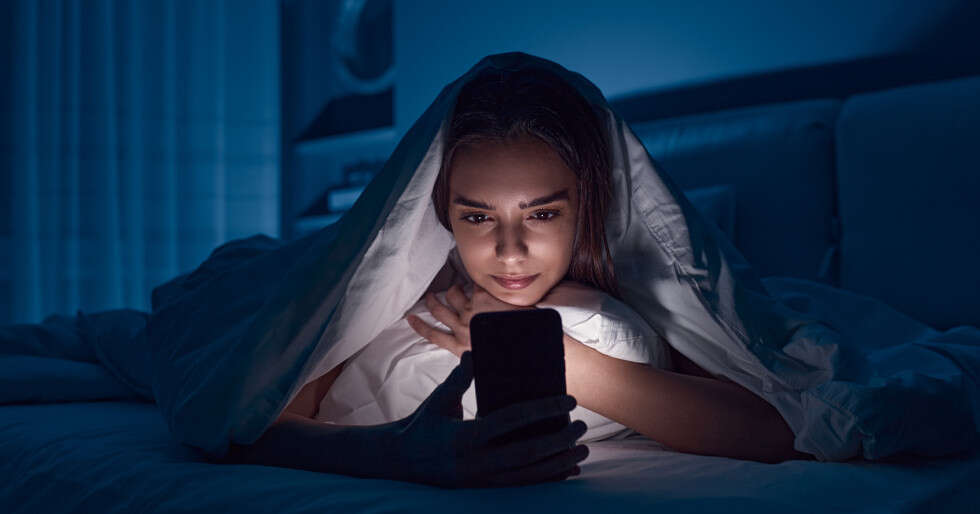 Did You Know, Late-Night Binge Watching Of Reels Linked To Hypertension ...