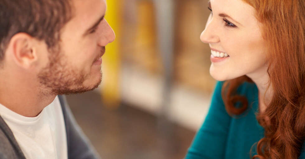 How to Use the Triangle Method to Flirt Without Saying a Word | Femina.in