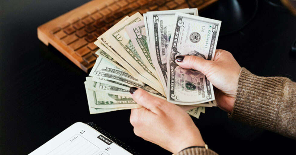 Budgeting For Beginners: 8 Easy Rules For Your First Salary | Femina.in