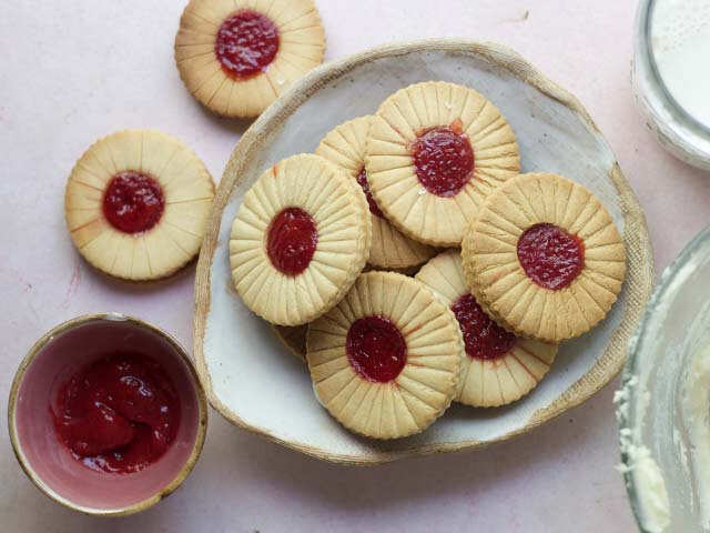 Sweet Treats With Shivesh Bhatia: Homemade Jim Jam Biscuits | Femina.in