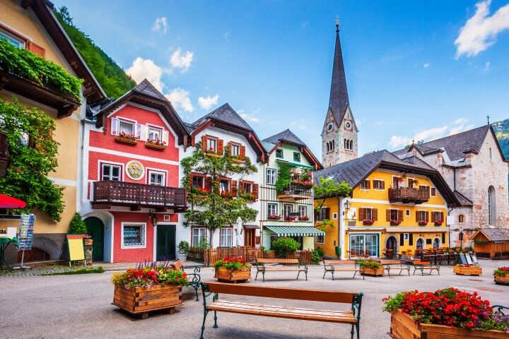 Hallstatt, Austria: The Fairytale Village That Inspired ‘Frozen ...