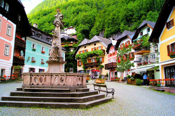 Hallstatt, Austria: The Fairytale Village That Inspired ‘Frozen ...