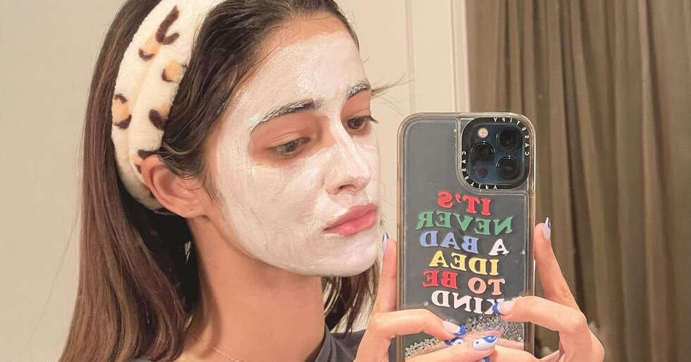 Ultimate DIY Besan Face Packs For All Skin Types | Femina.in
