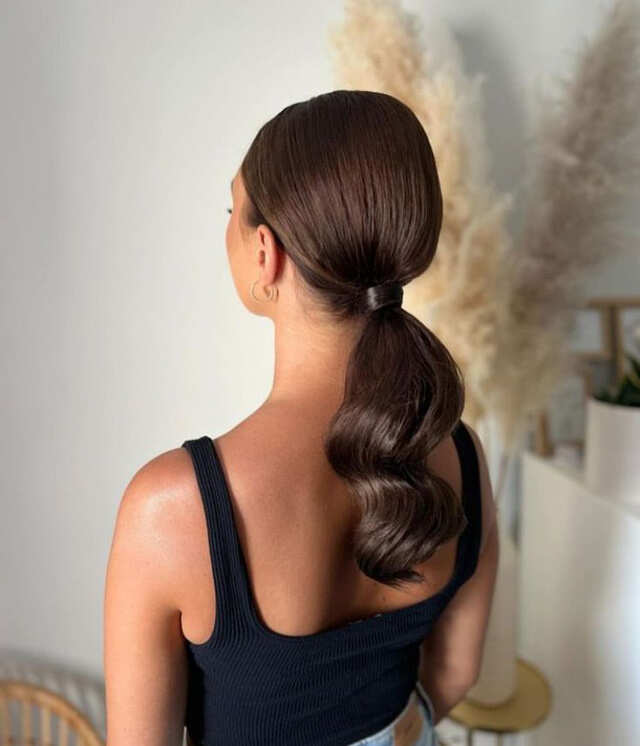 35 Best Simple and Easy Hairstyles for Working Women | Femina.in