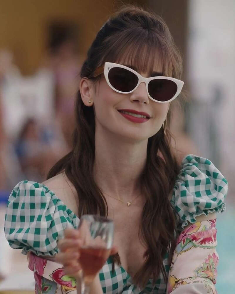 Your Ultimate Guide To Choosing Sunglasses That Actually Flatter Your ...