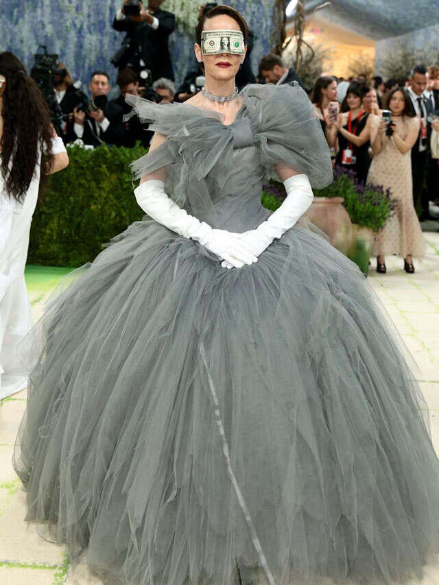 All The Dramatic Couture Creations From The 2026 Met Gala Red Carpet ...