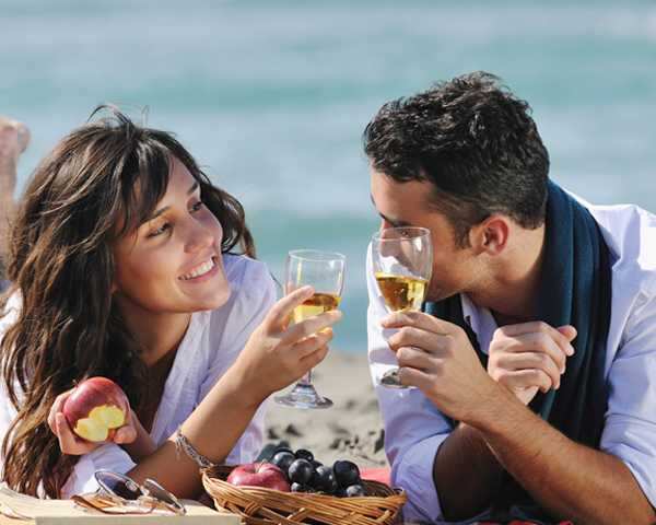 10 Fun Ideas For The Perfect First Date