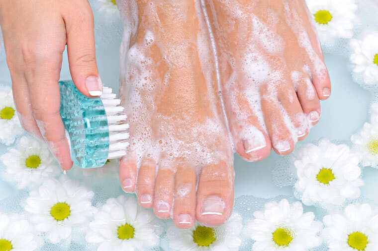 How To Take Care Of Your Feet During Monsoon